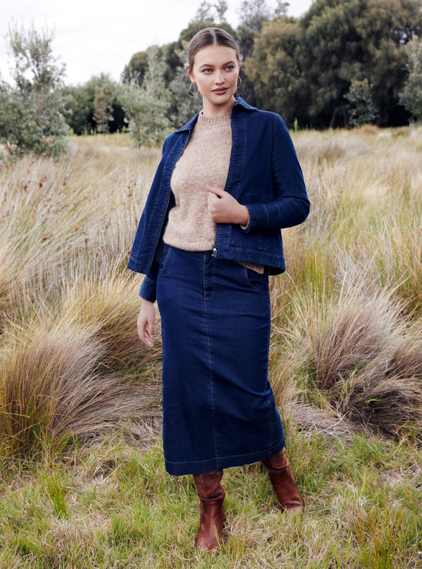 Behind the Seams – The Ark Clothing Co.